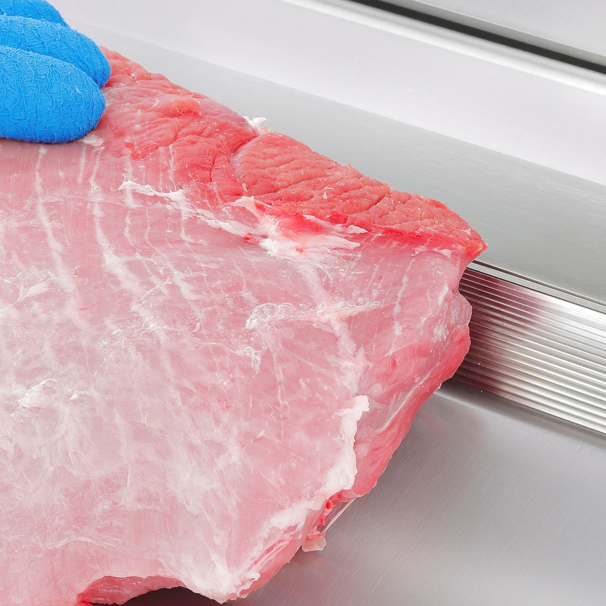 MAJA EASY open top membrane skinner | JBT Marel Meat | JBT Marel